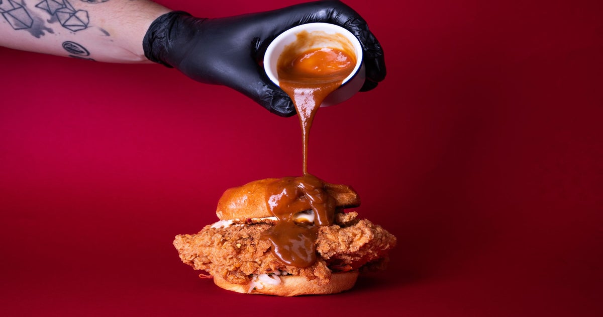 Fowl Play - Halt Weavers Cross delivery from Linen Quarter - Order with Deliveroo