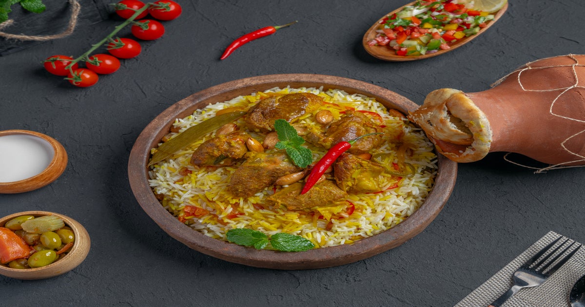 Kaza Akla Restaurant delivery from Al Zahiyah - Order with Deliveroo