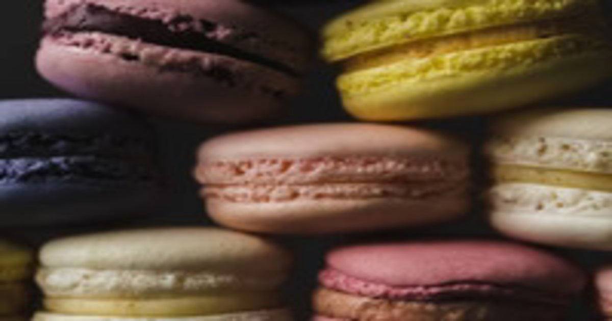 Atelier Verbaert (The Chocolate Kiss) delivery from Centrum - Order ...