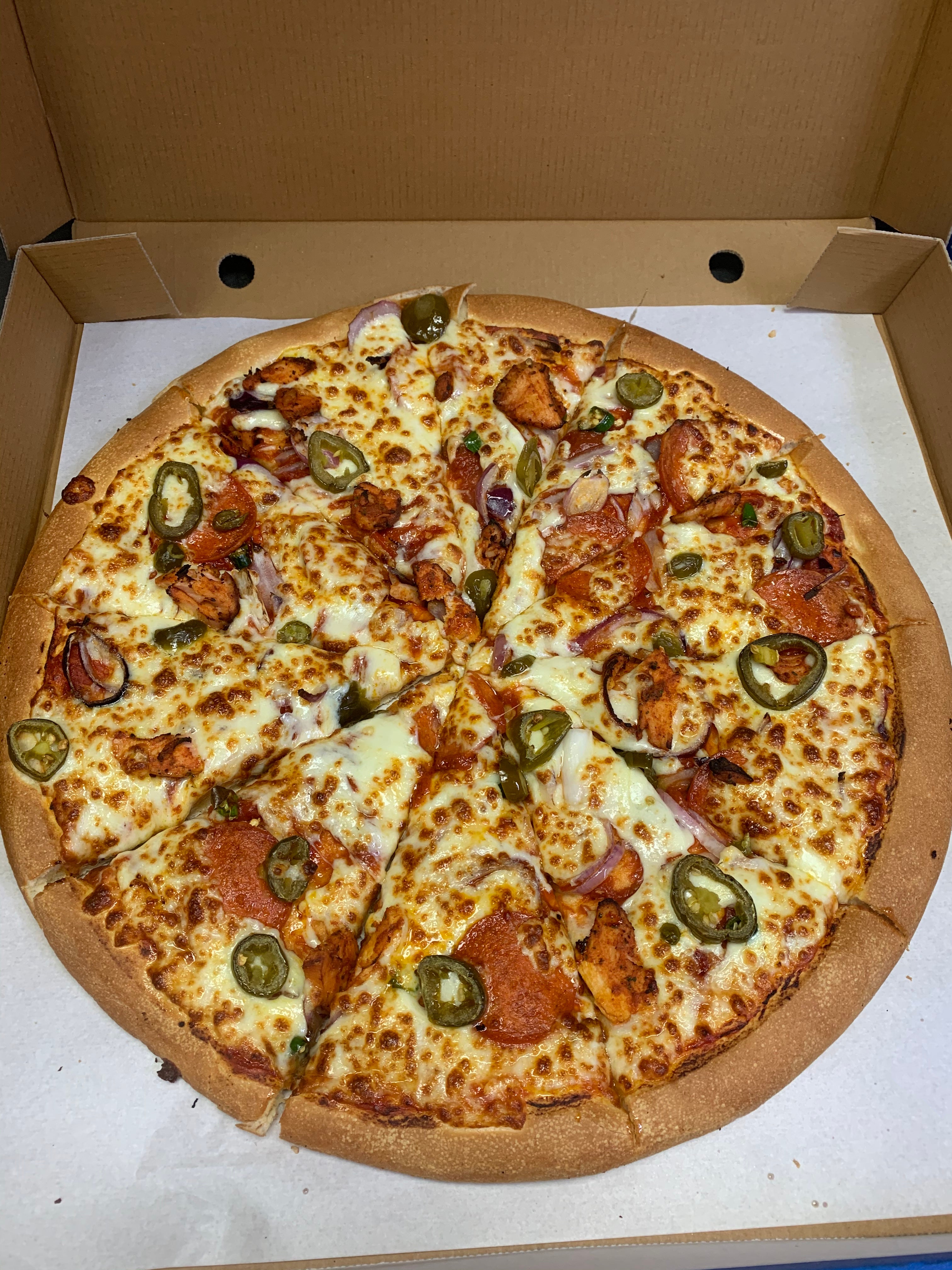 Mondo Pizza delivery from Staines Two Rivers - Order with Deliveroo