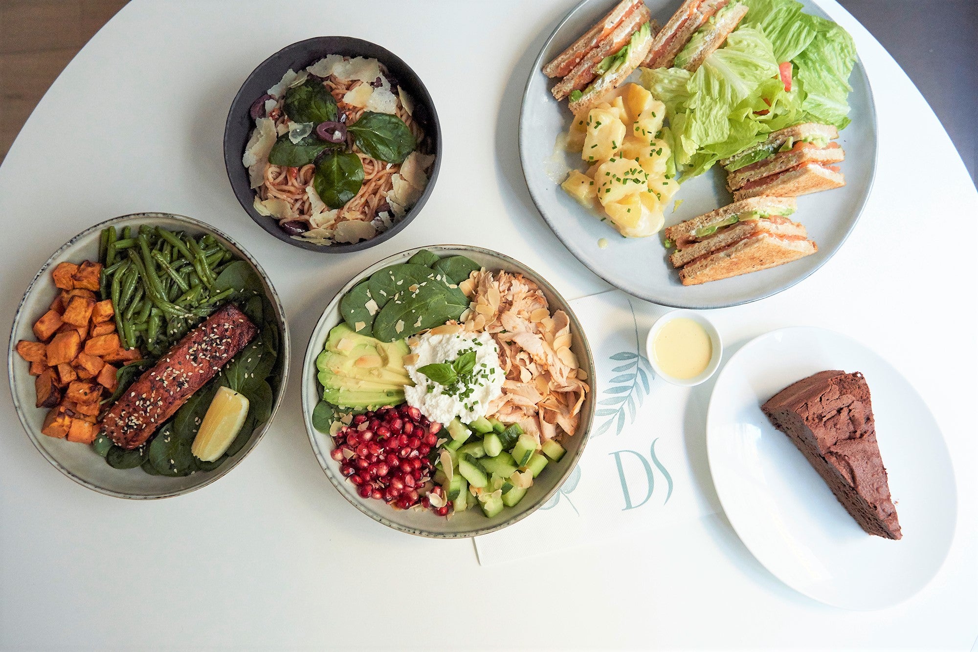 Livraison DS Café à Paris 16ème - Victor Hugo - Commandez avec Deliveroo