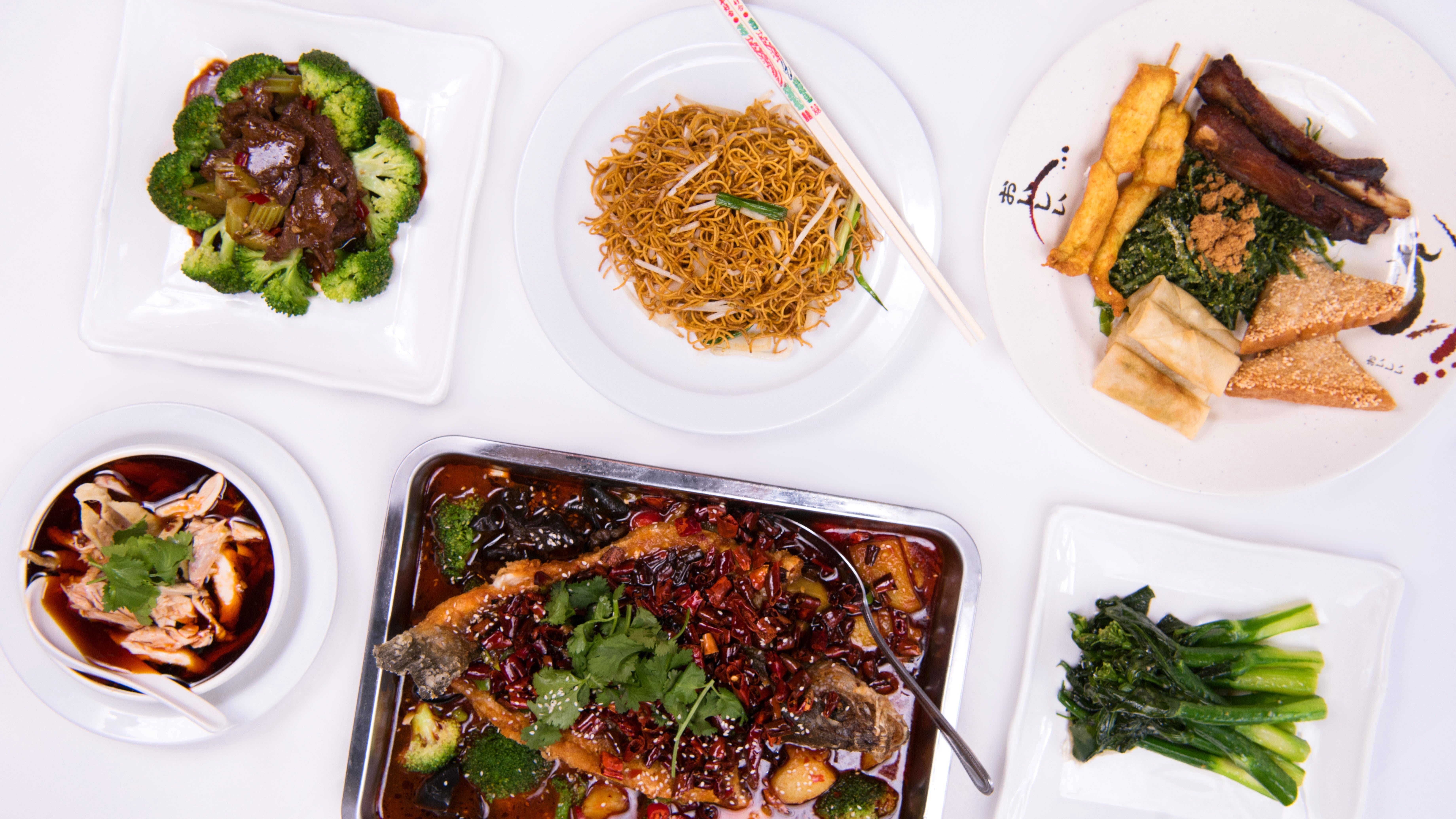 Fortune Restaurant 幸运阁 delivery from Hammersmith - Order with Deliveroo