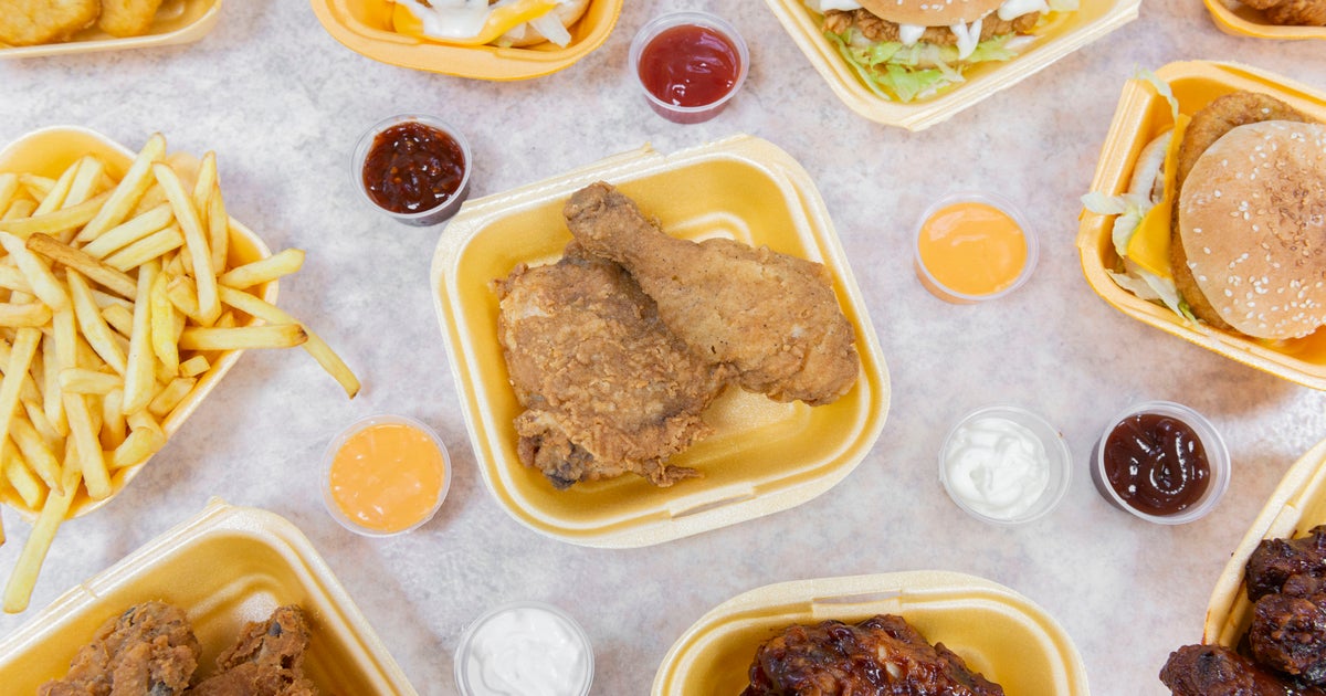 MMM Fried Chicken - Middle Park delivery from Eltham Palace - Order ...