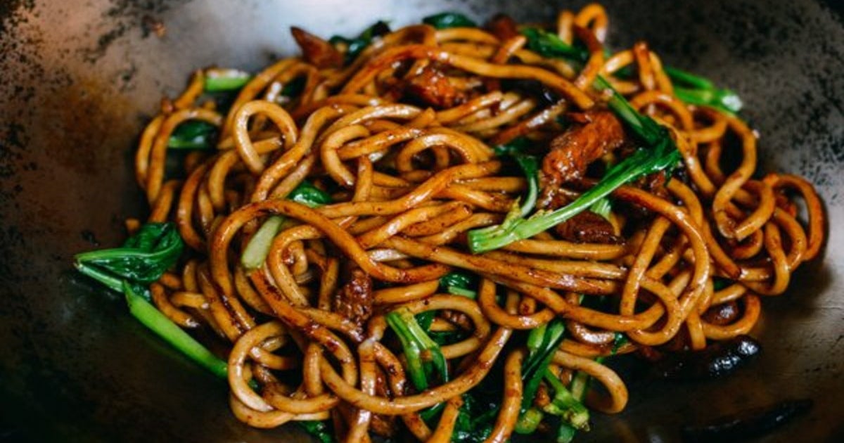 Amanda Broast Chicken - Deira delivery from Deira - Order with Deliveroo