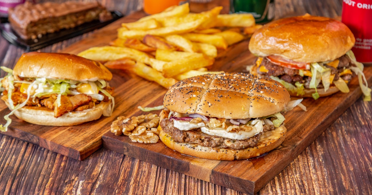 House Chicken Burger delivery from St-Gilles - Order with Deliveroo