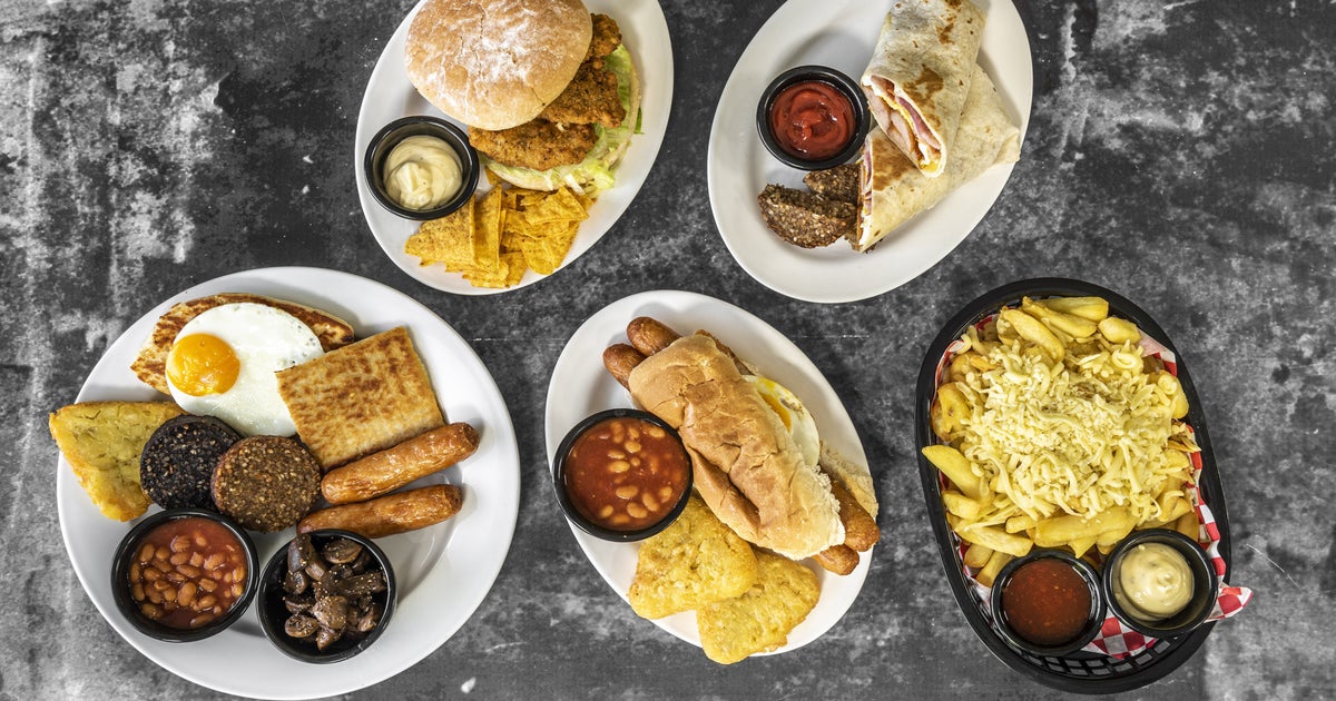 Smart Cafe - Slough delivery from Cippenham - Order with Deliveroo