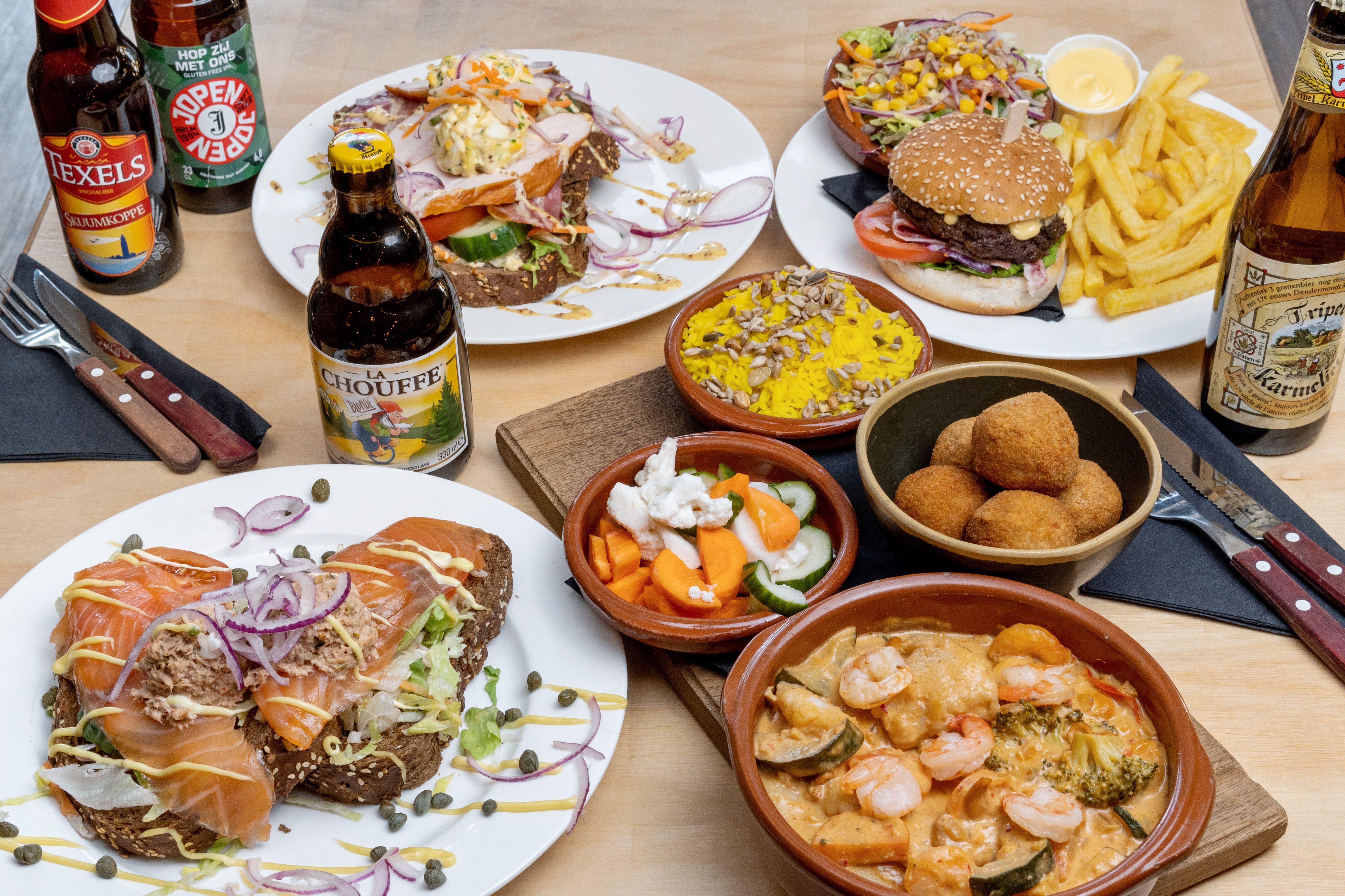 café Eten en Drinken bezorging van Centrum - Oost - Bestel met Deliveroo