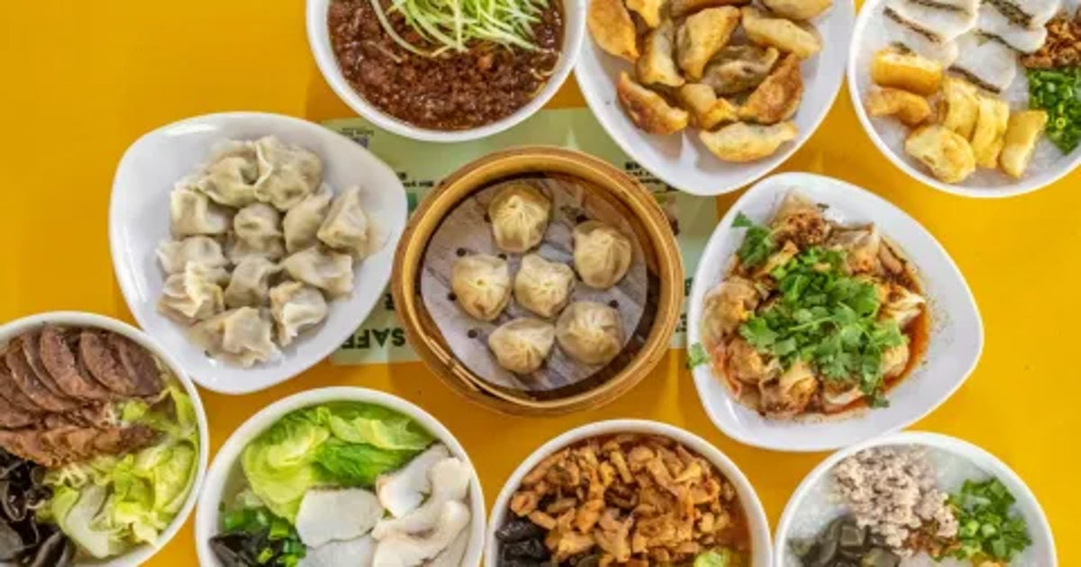 洪鹏拉面小笼包 Hong Peng La Mian Xiao Long Bao - People's Park Food Centre ...