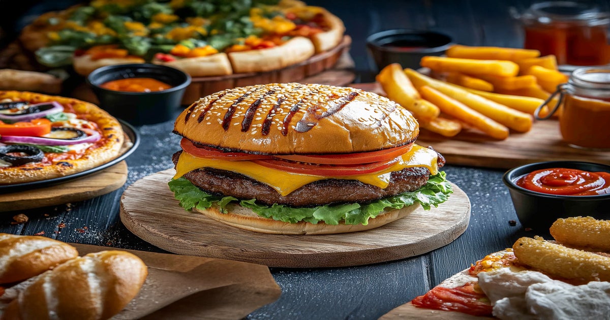 Smash Burger Bar & Gyro's delivery from Chigwell - Order with Deliveroo
