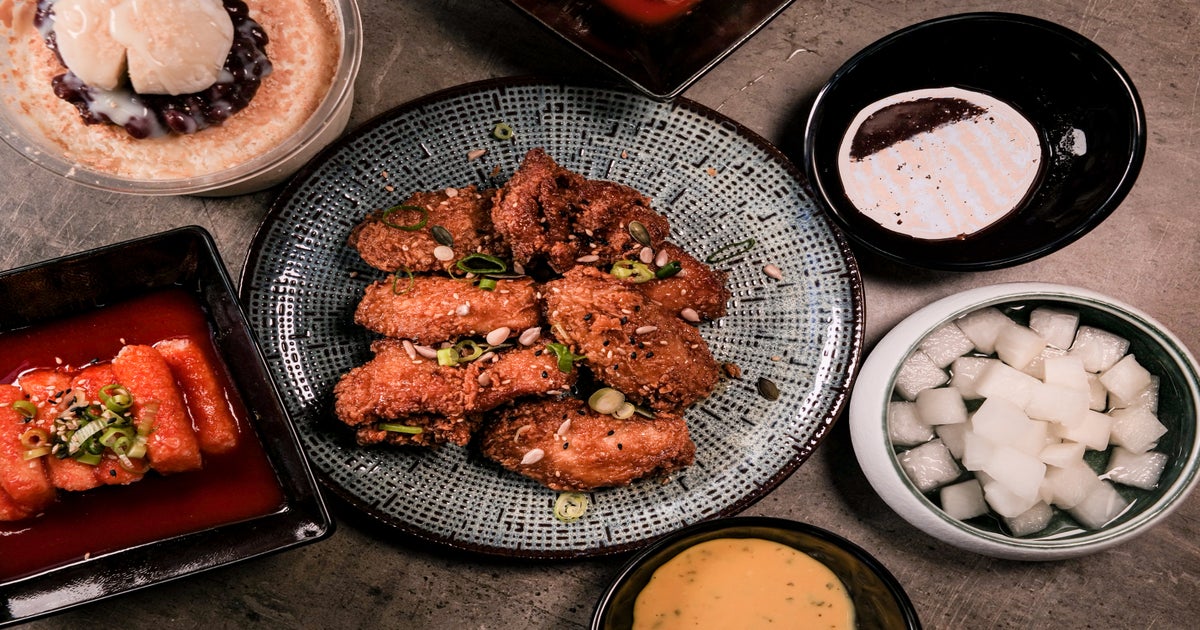 Ogam Chicken livre depuis Hôtel de Ville - Commandez avec Deliveroo