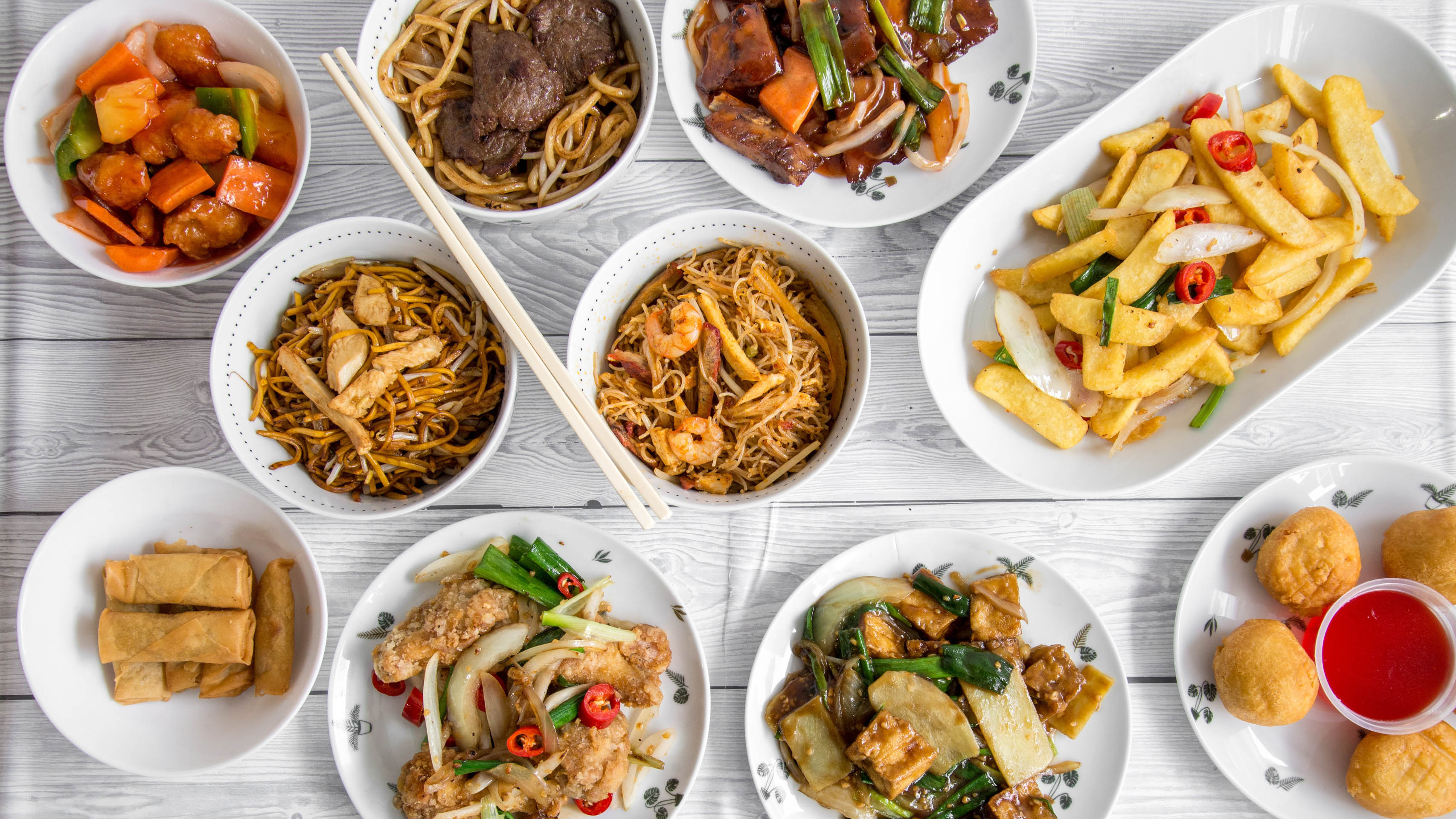 Delivered by Wonderful Chinese Takeaway 美食轩 delivery from Perivale ...