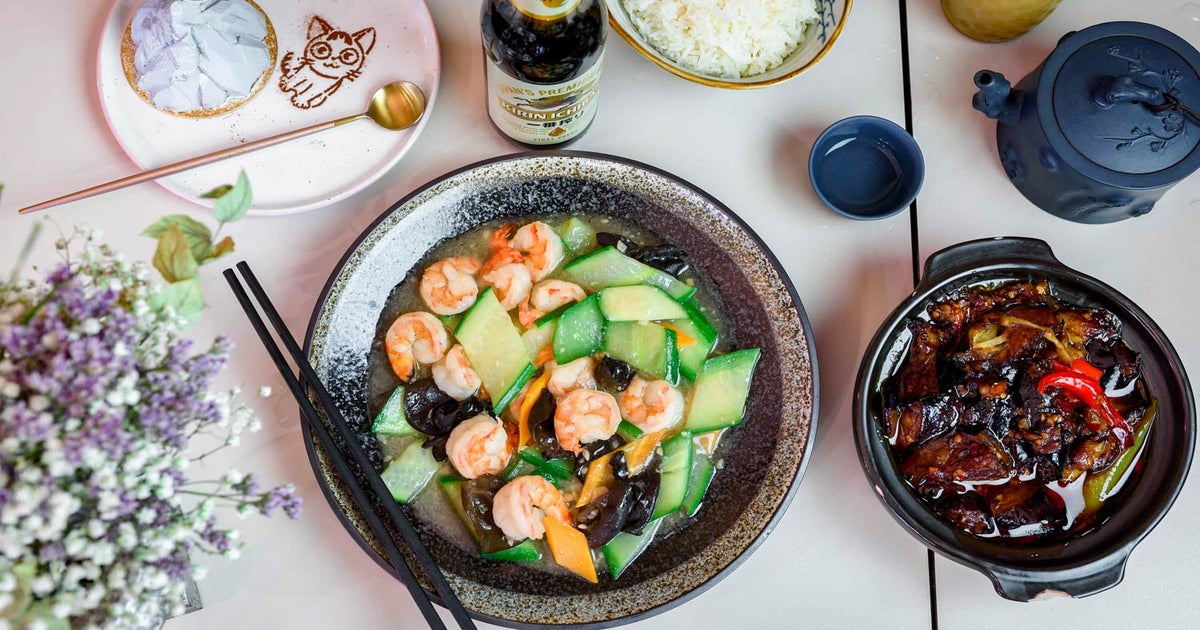 Table Neuf livre depuis Paris 9ème - Opéra - Commandez avec Deliveroo