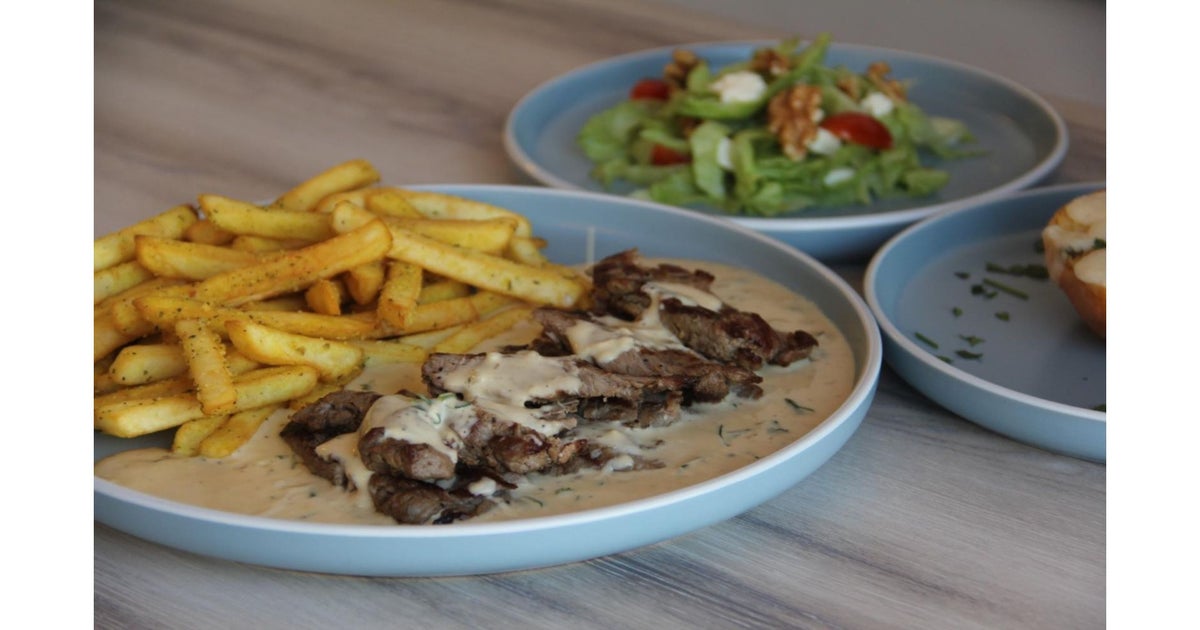 Chain Blue Restaurant delivery from Landmark Mall - Order with Deliveroo