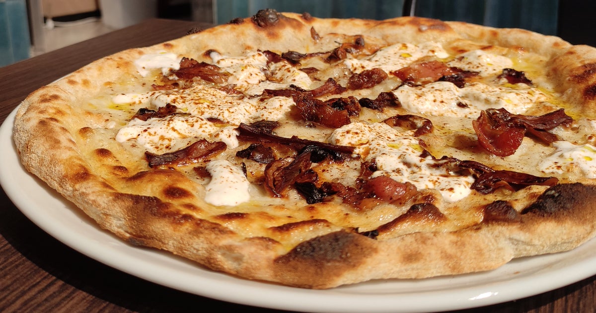 Invictus Pizza delivery from Pescara - Order with Deliveroo