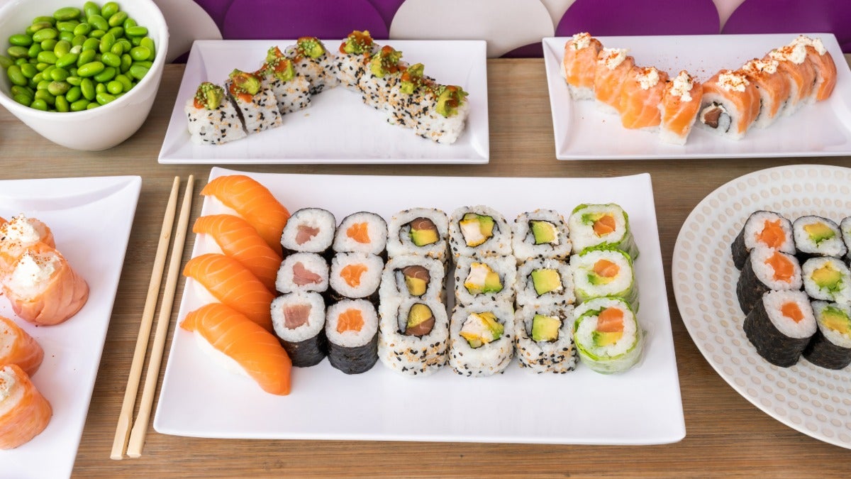 Sushi Rollz - Paris 5ème - Jardin Des Plantes - Monge livre depuis ...